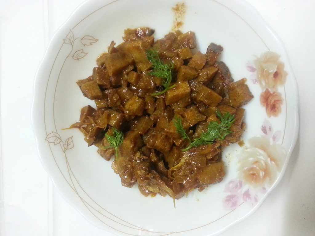 Simple Yam Curry in Pressure Cooker – Uma's Recipes Corner!