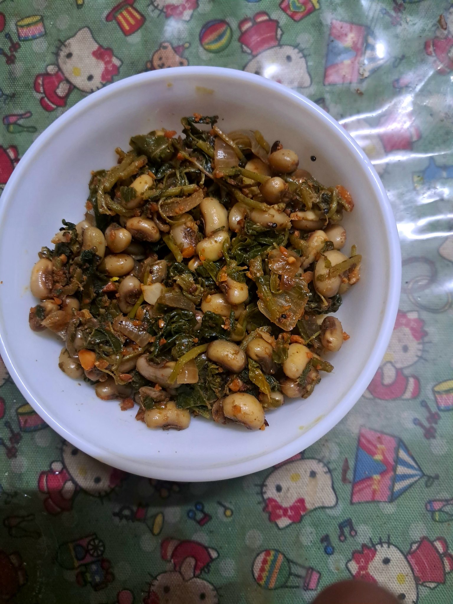 Black eyed beans/ Alasanda / Lobiya beans fry with healthy greens – Uma ...